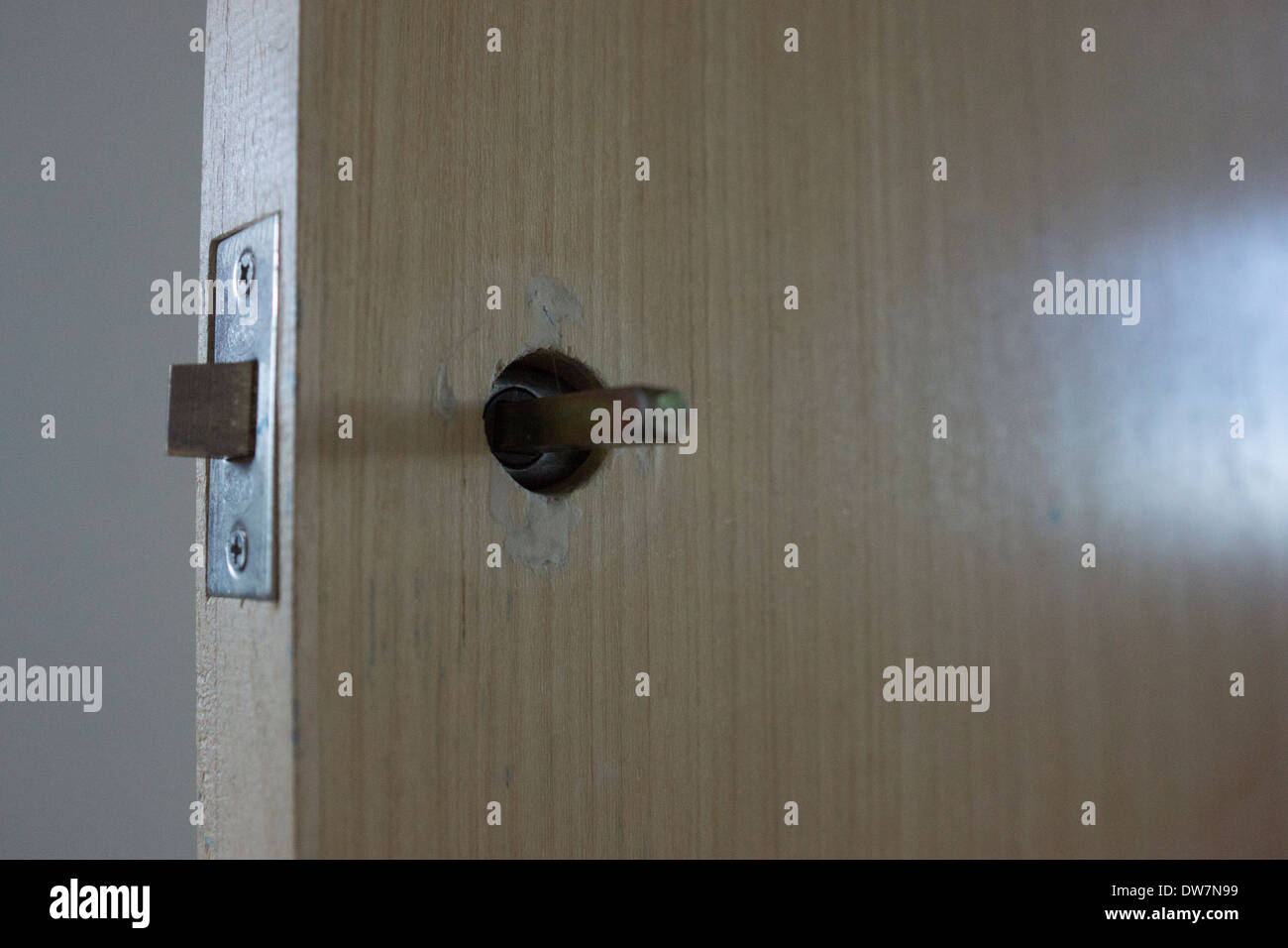 door handle handles lock grain broken fixed fix Stock Photo - Alamy