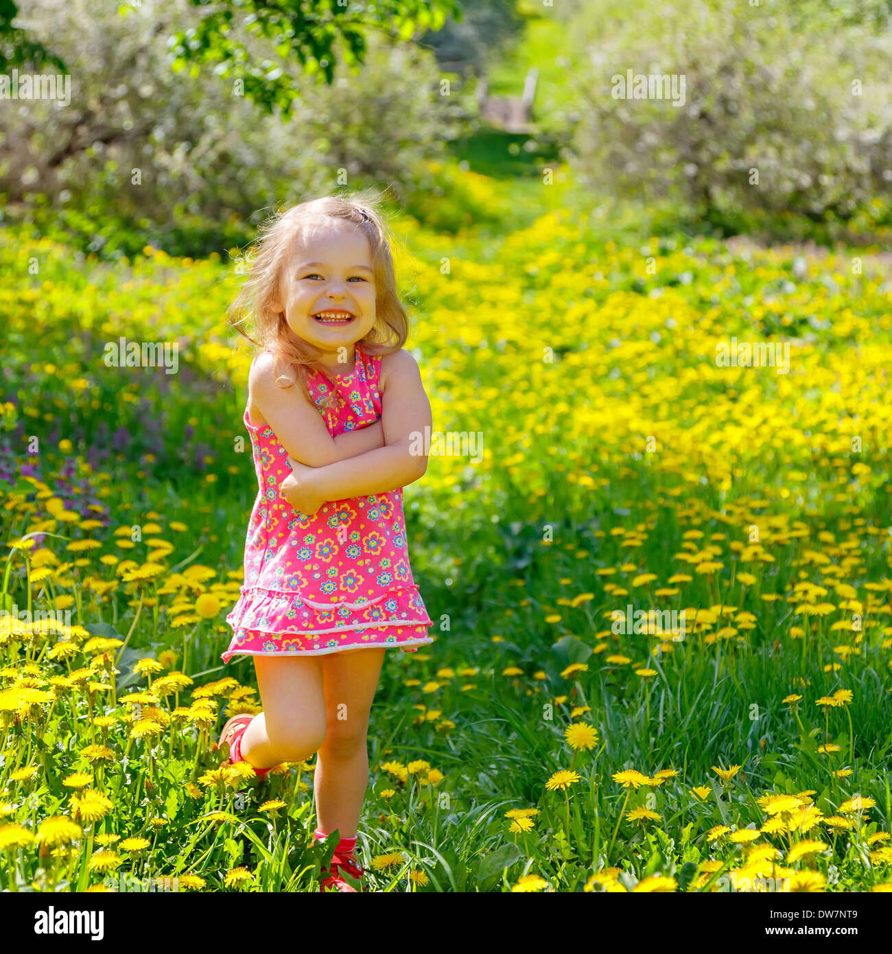 Little girl in the park Stock Photo - Alamy