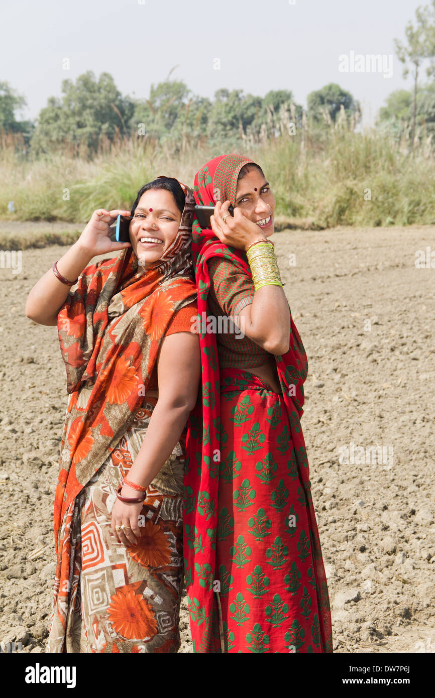 Indian woman talking with mobile Stock Photo - Alamy