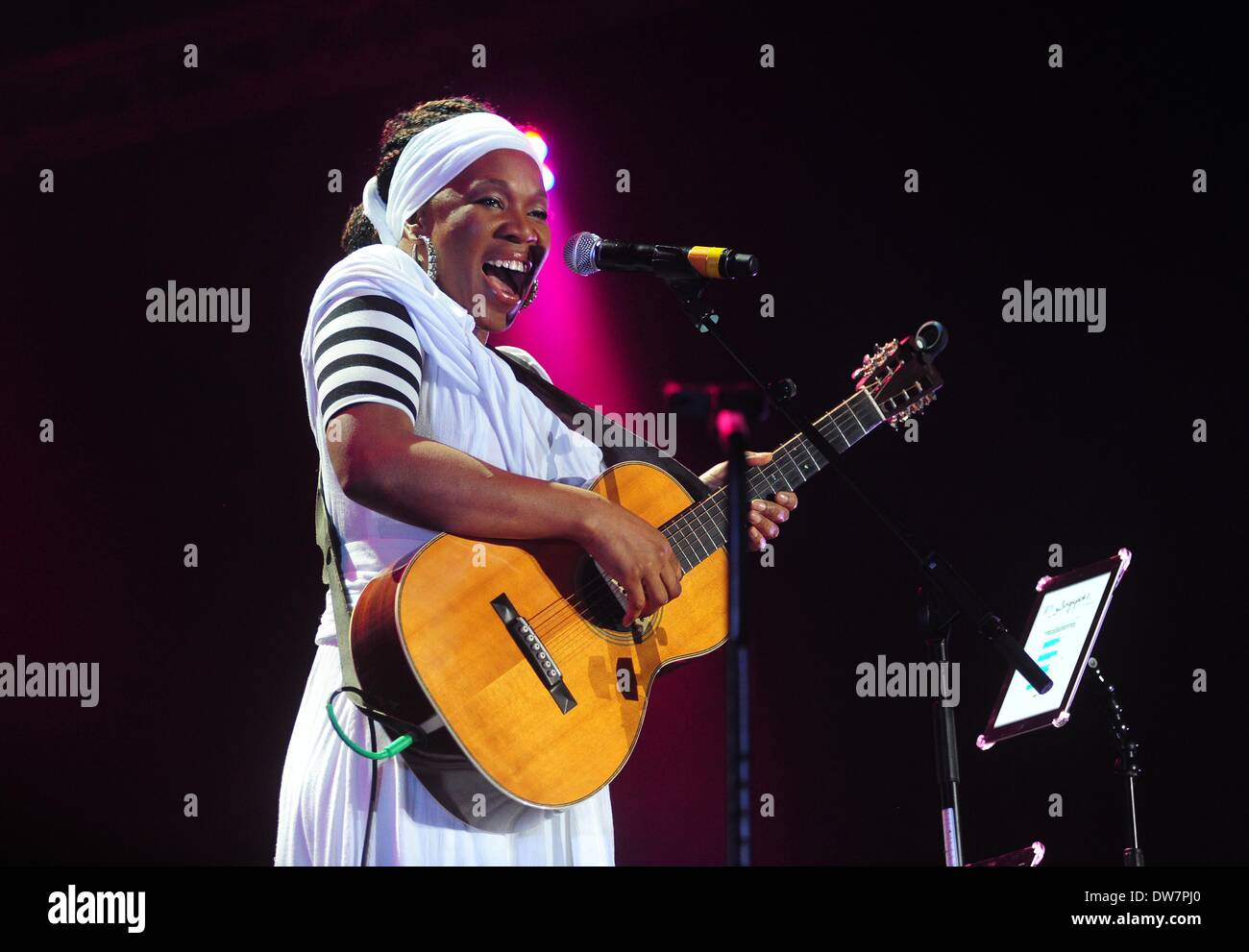 Jakarta, March 2. 28th Feb, 2014. U.S. singer India Arie performs on ...