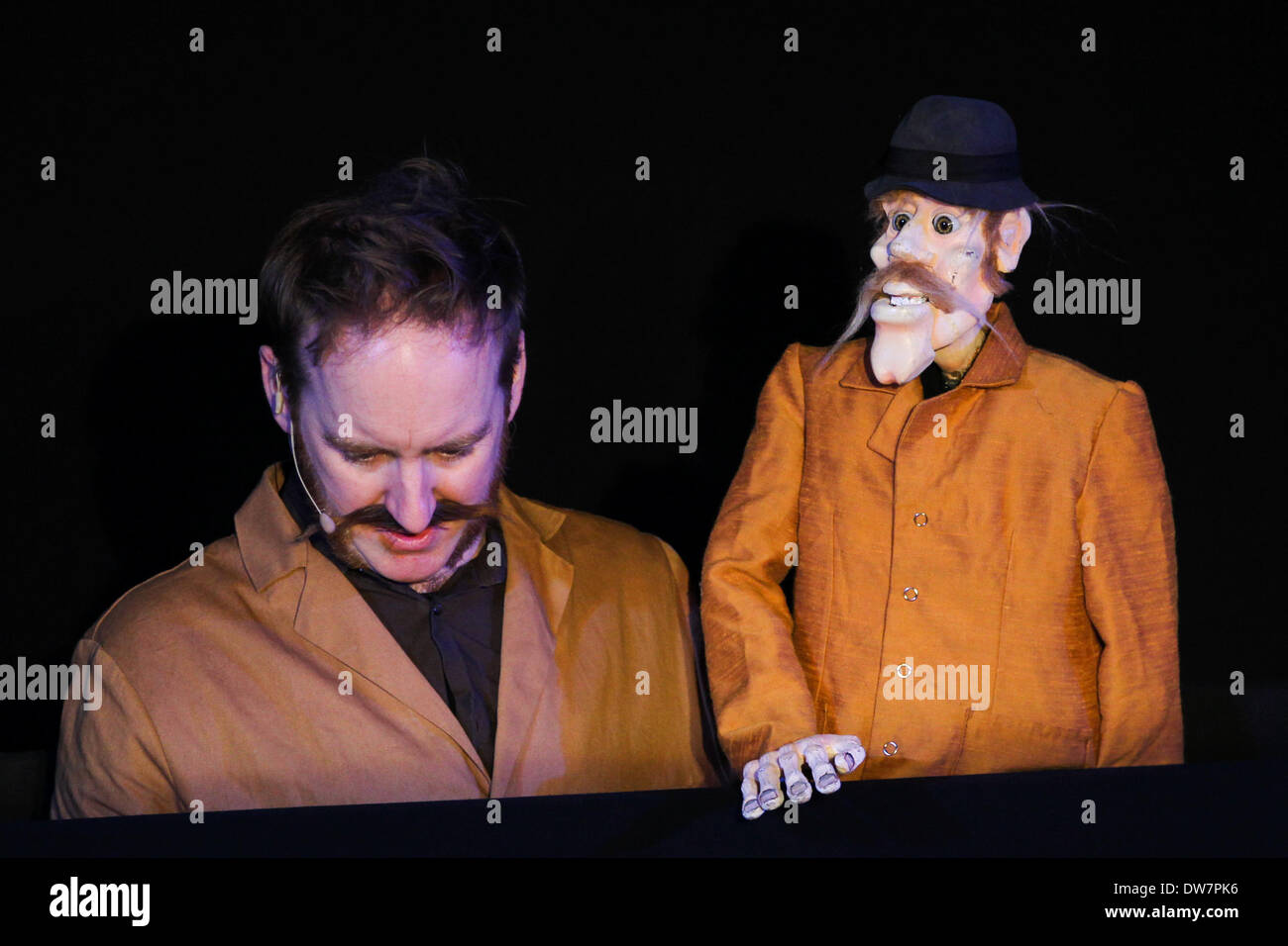 New Delhi, India. 2nd Mar, 2014. Ireland puppet artist Thomas Baker ...