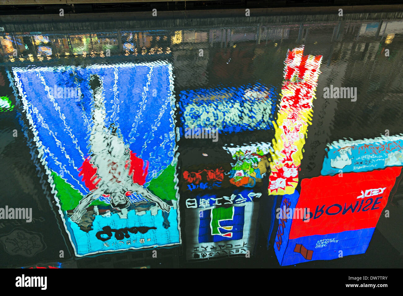 Glico running man hi-res stock photography and images - Alamy