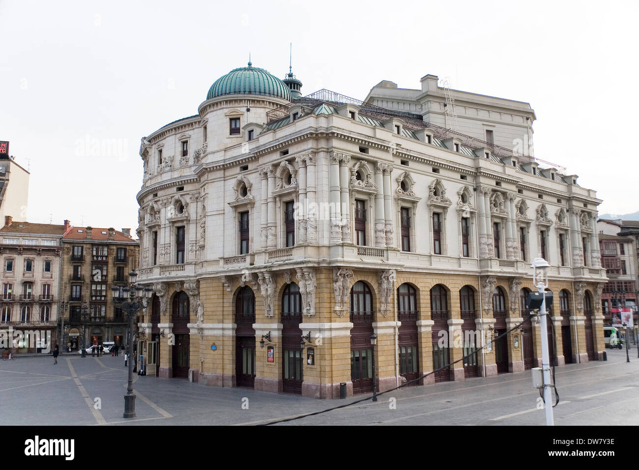 Arquitectura bilbao hi-res stock photography and images - Alamy