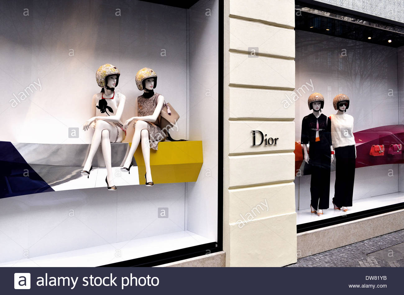 Christian Dior Outlet High Resolution Stock Photography and Images - Alamy