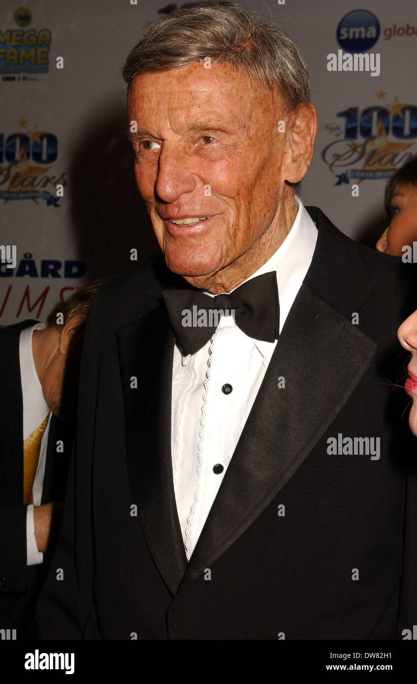 Hollywood, California, USA. 2nd Mar, 2014. Richard Anderson attends the ...