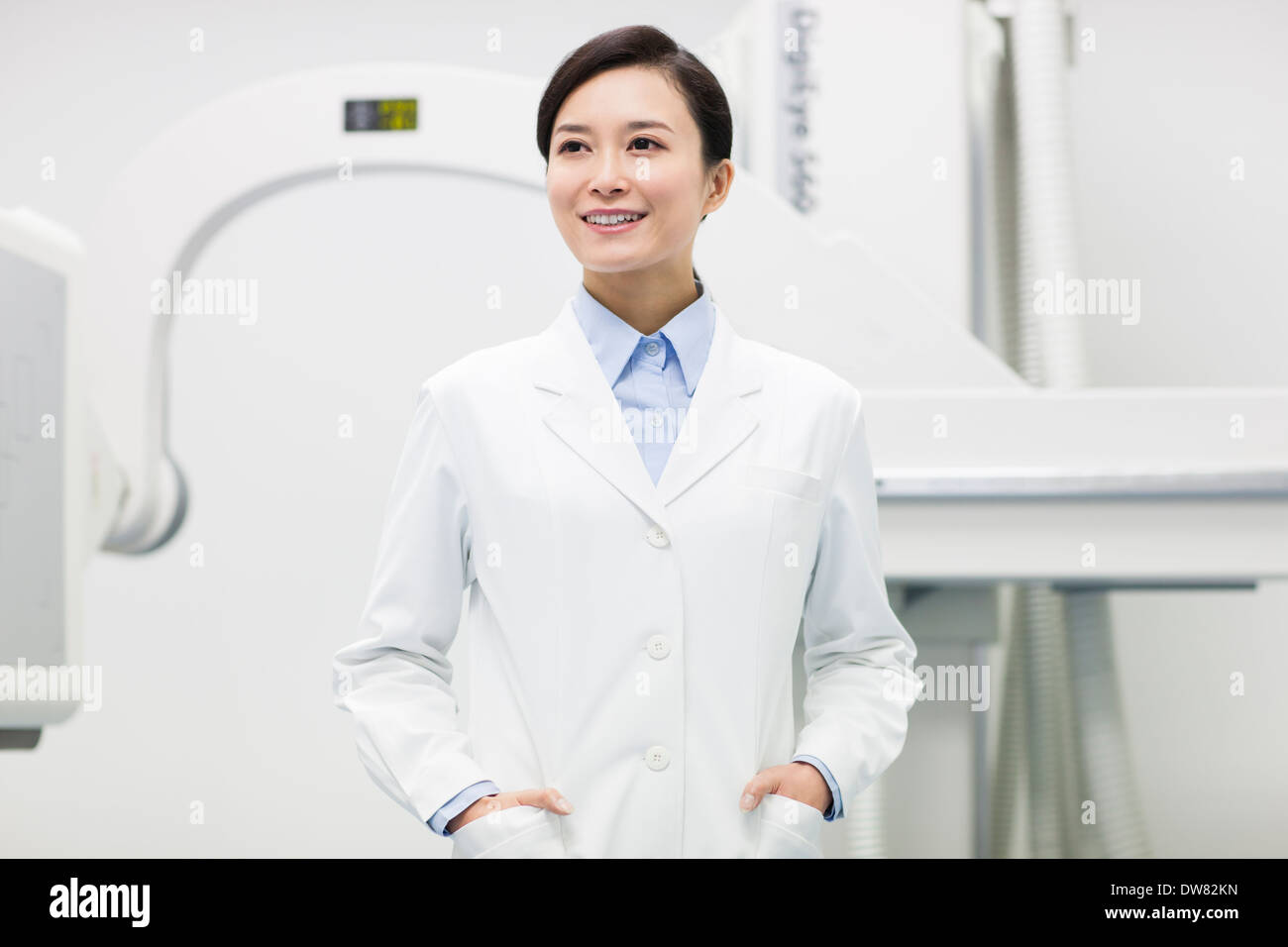 Doctor with x-ray equipment Stock Photo - Alamy