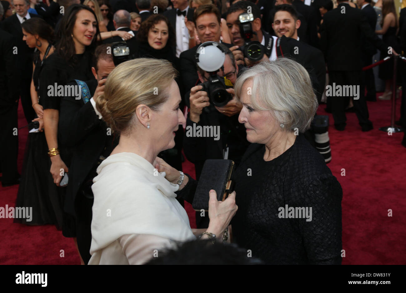 Meryl streep and glenn close hi-res stock photography and images - Alamy