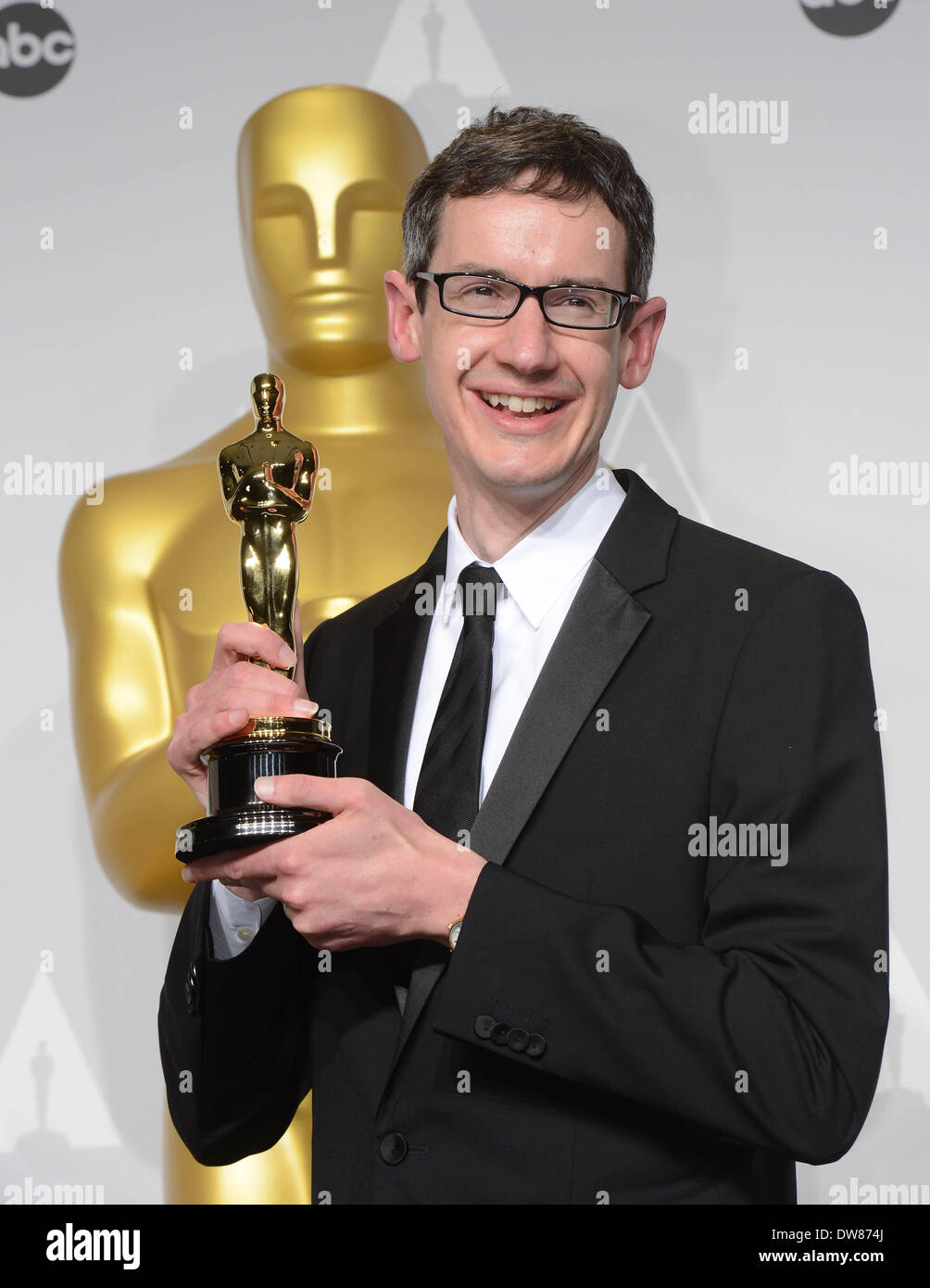 Los Angeles, USA. 2nd Mar, 2014. Steven Price poses after winning the ...