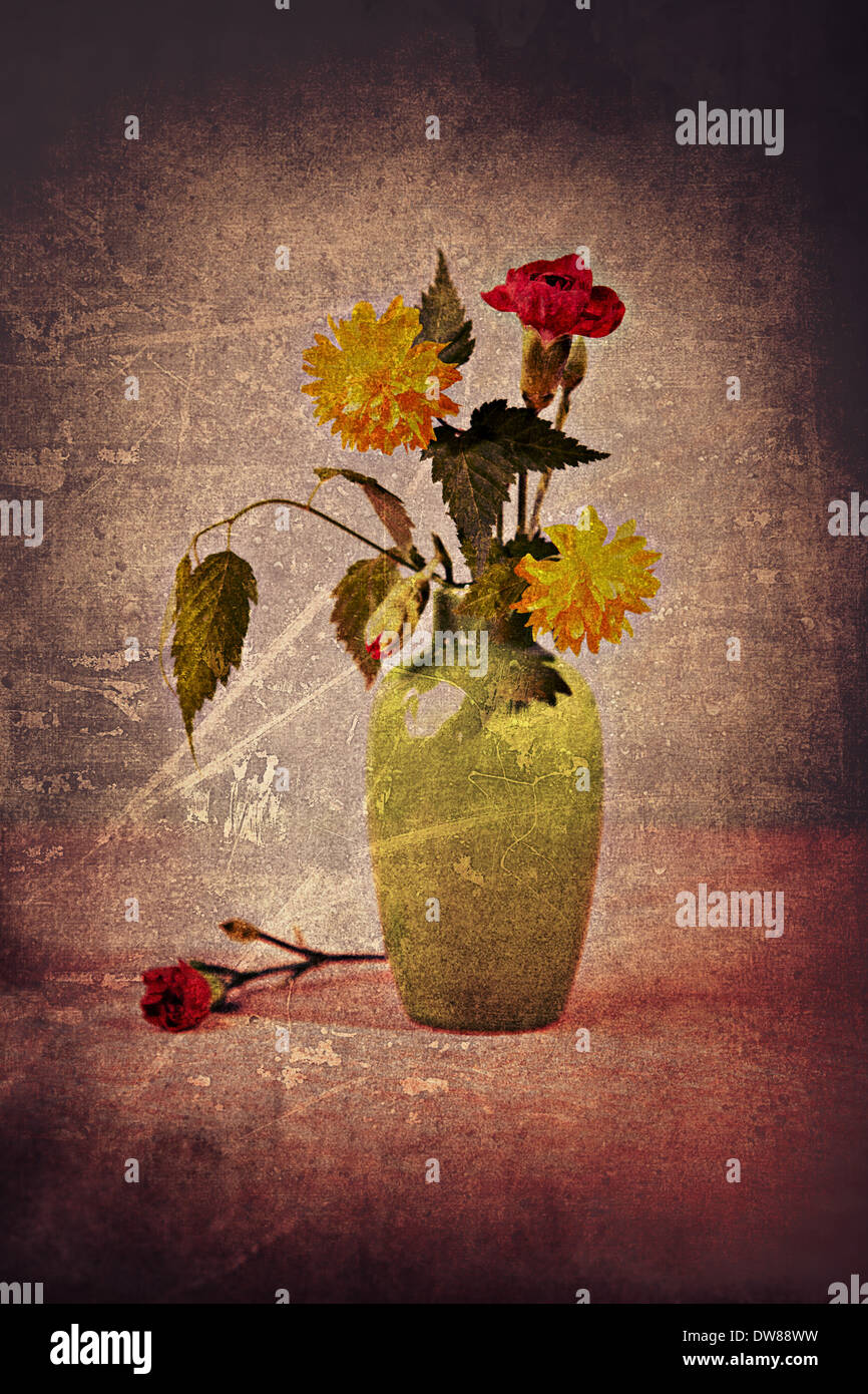 close up shot of divine flowers in the vase Stock Photo - Alamy