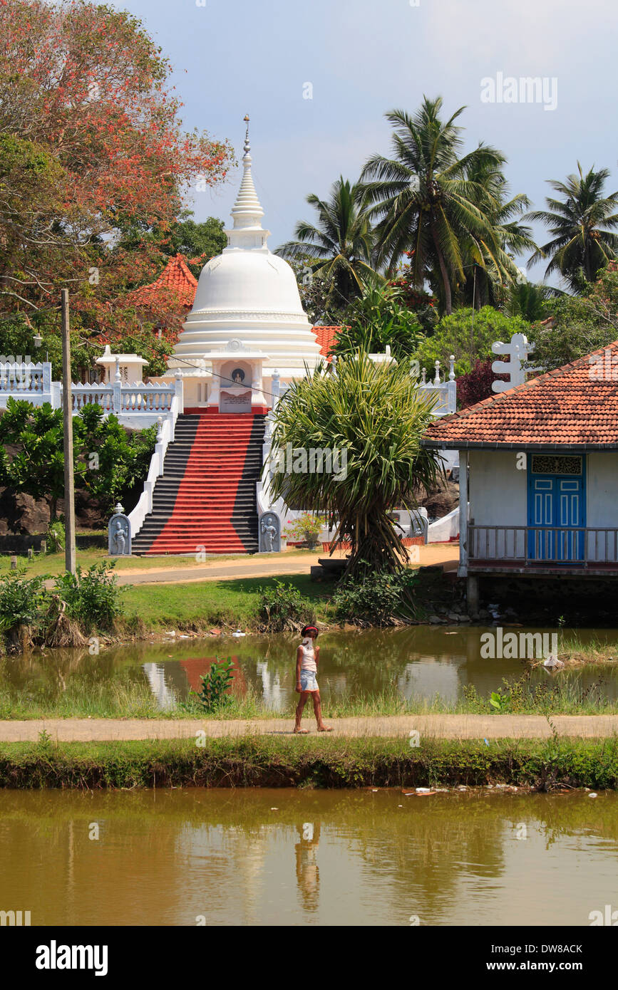 Sri lanka balapitiya buddhist temple hi-res stock photography and ...
