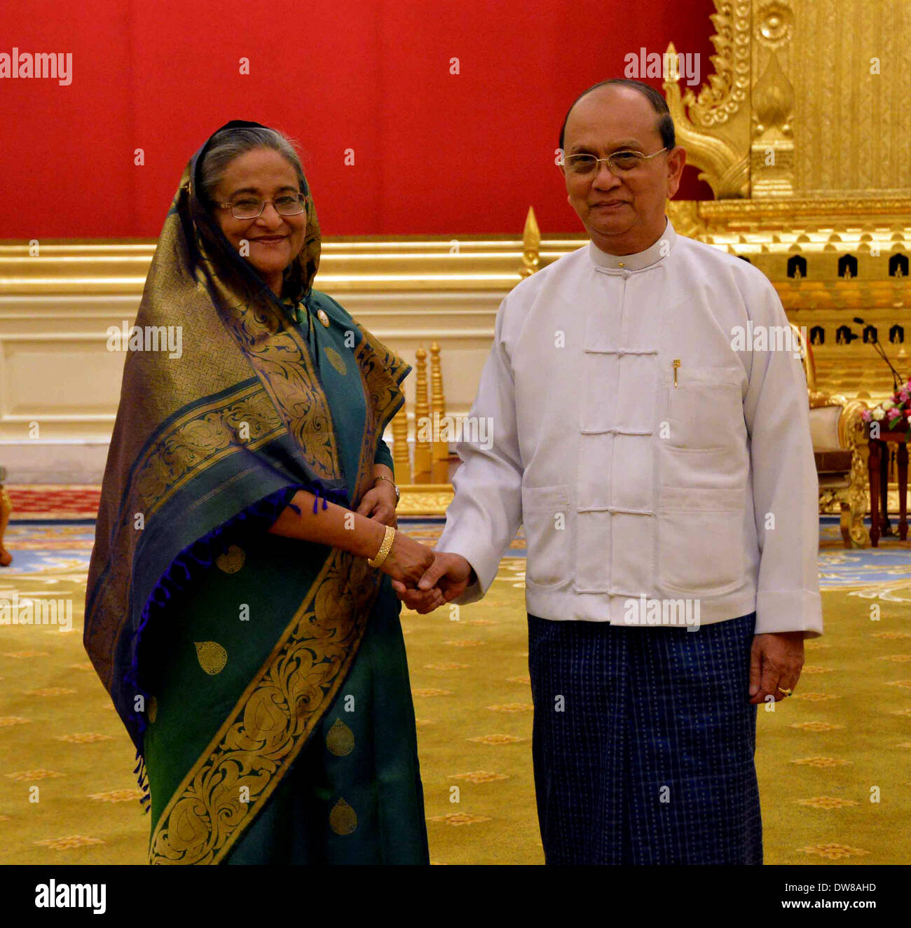 Nay Pyi Taw, Myanmar. 3rd Mar, 2014. Myanmar President U Thein Sein (R ...