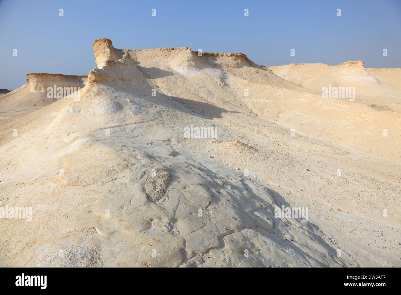Desert landscape in Qatar, Middle East Stock Photo - Alamy