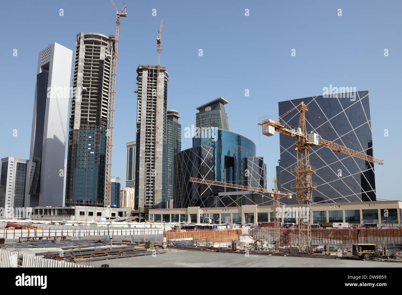 Construction site downtown in Doha, Qatar Stock Photo - Alamy