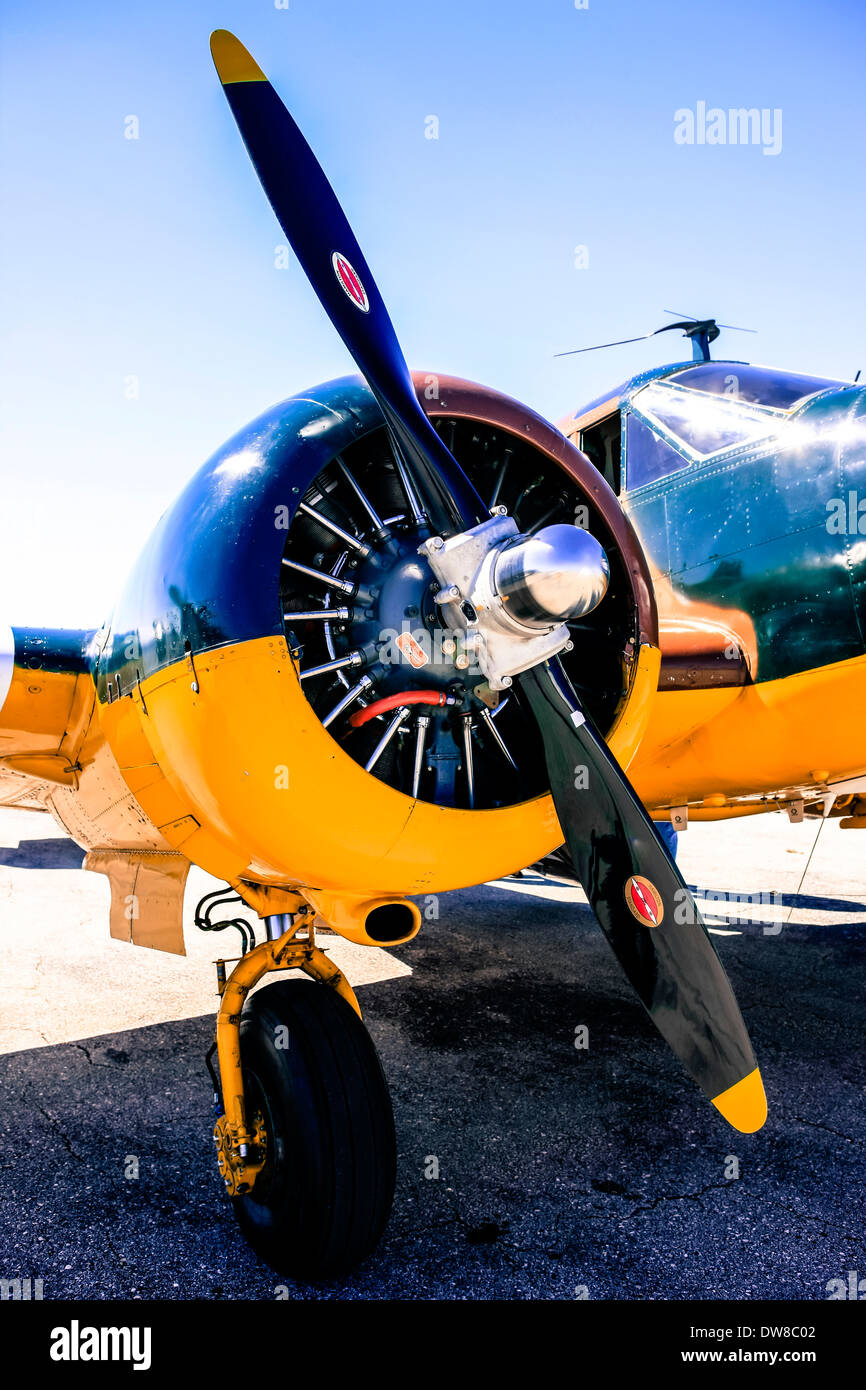 R 985 wasp junior hi-res stock photography and images - Alamy