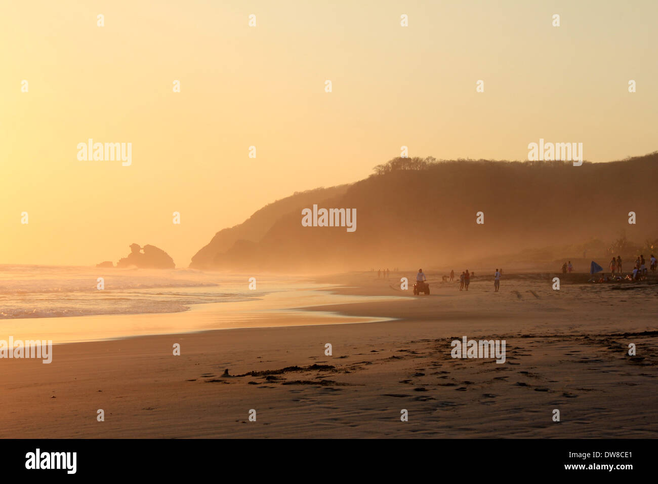 Sunset at Mermejita Beach, Mazunte, S. Oaxaca, Mexico Stock Photo - Alamy