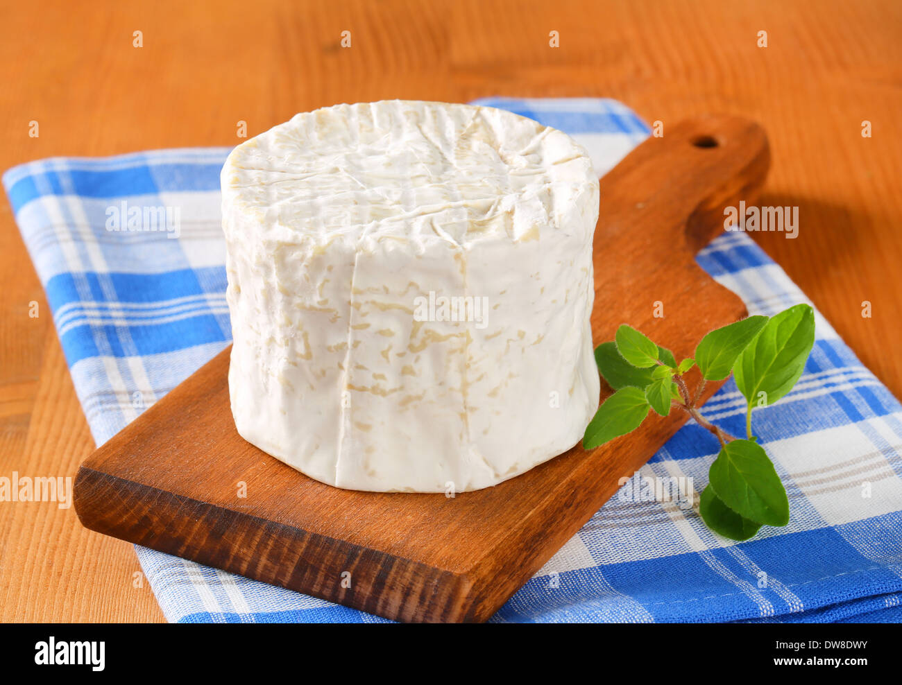 Chaource cheese hi-res stock photography and images - Alamy