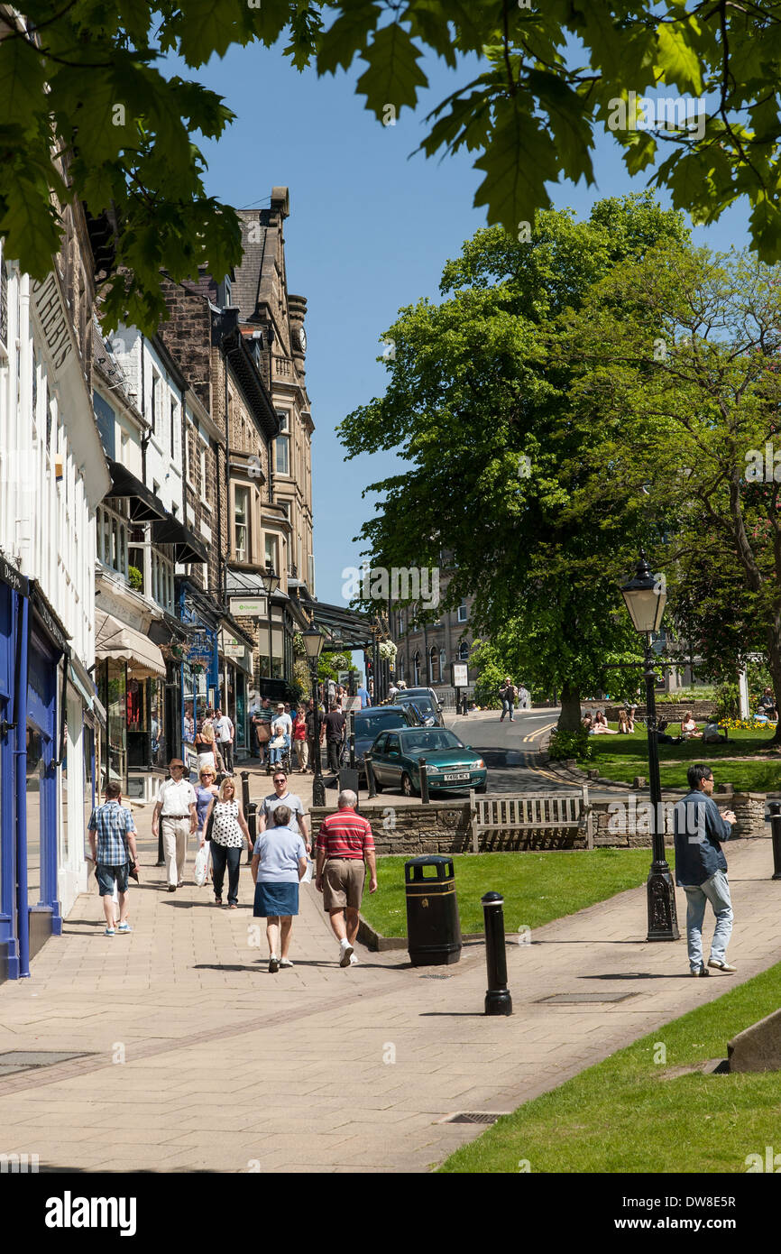 Pedestrians, Harrogate, Yorkshire, England Stock Photo - Alamy