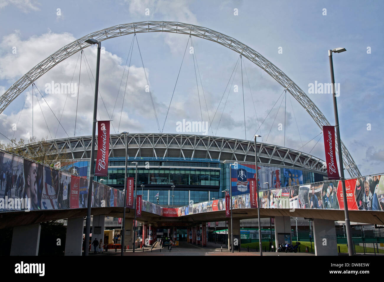 London uk view wembley hi-res stock photography and images - Alamy