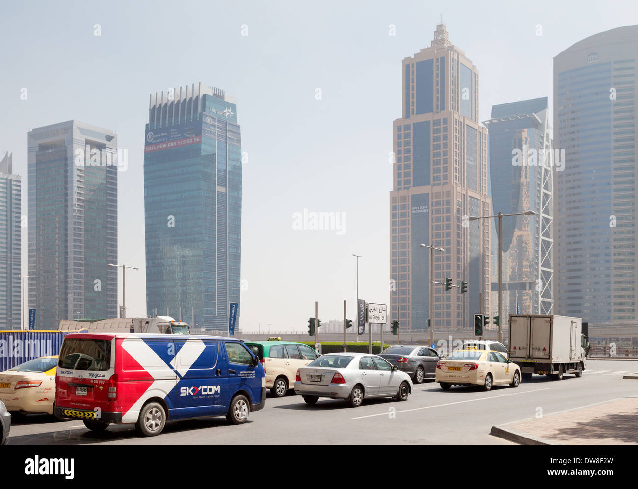 Dubai street hi-res stock photography and images - Alamy
