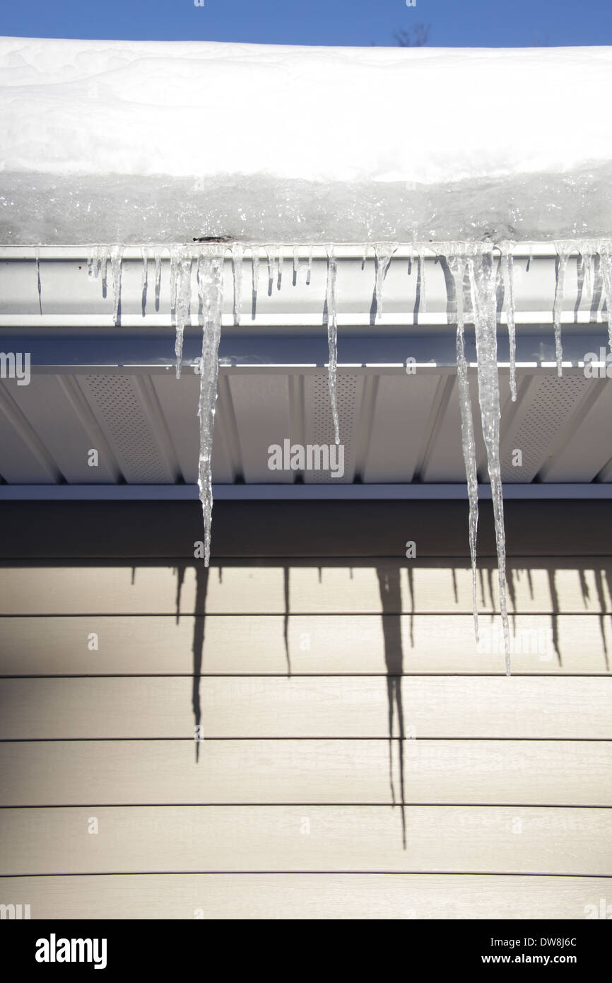 Hanging Gutters High Resolution Stock Photography and Images - Alamy
