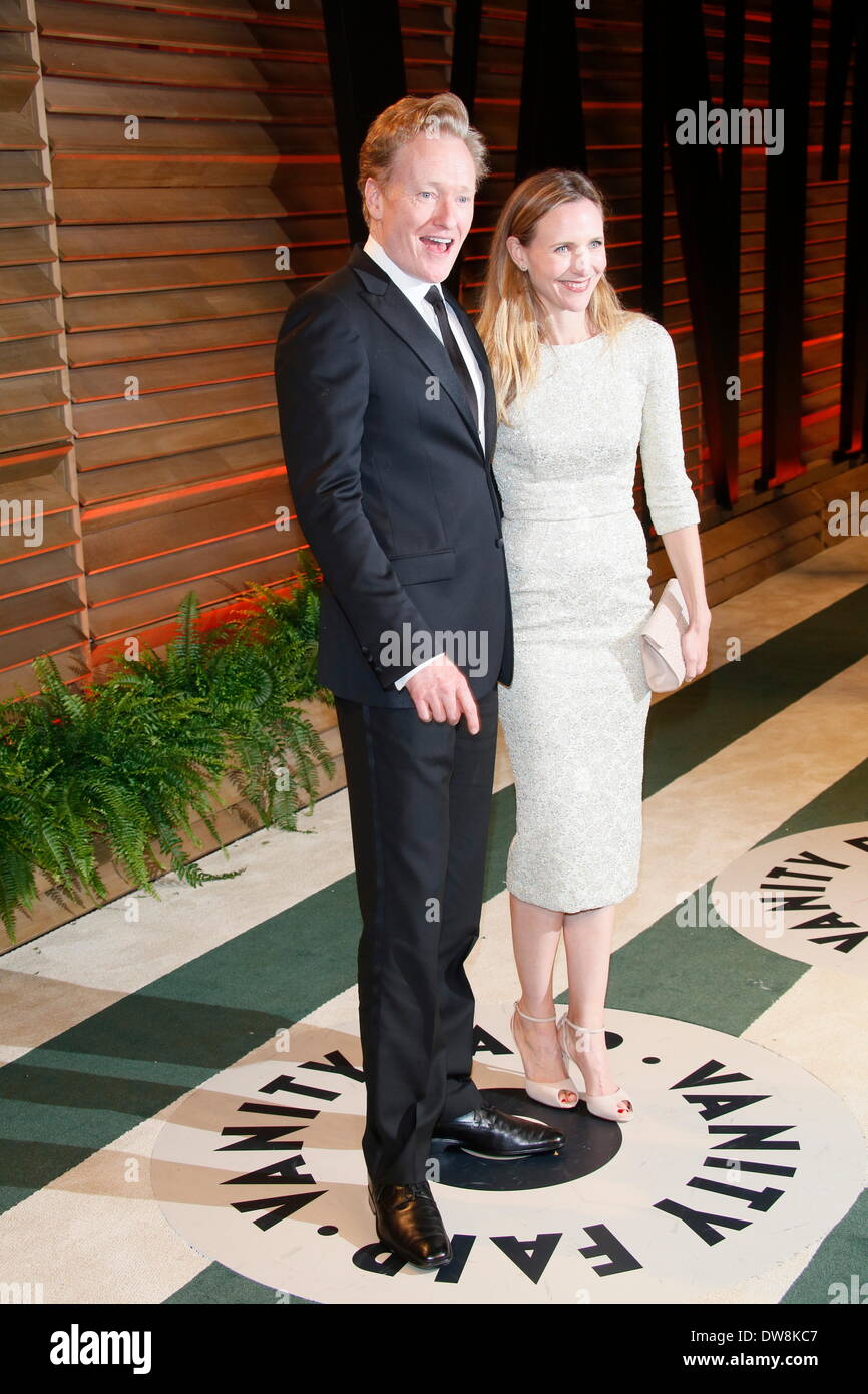 Conan obrien and wife liza powel hi-res stock photography and images ...