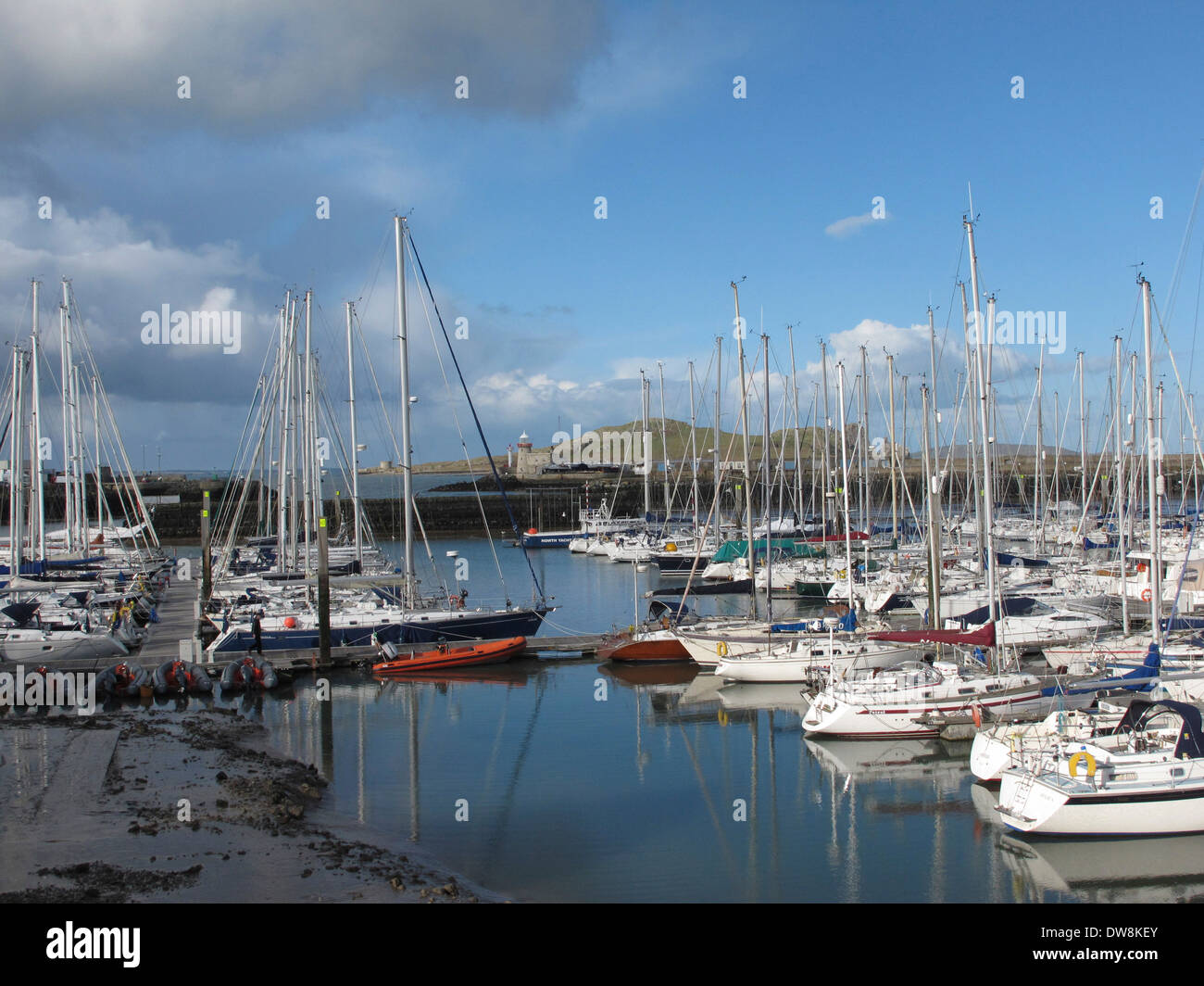 Howth ireland yacht hi-res stock photography and images - Alamy