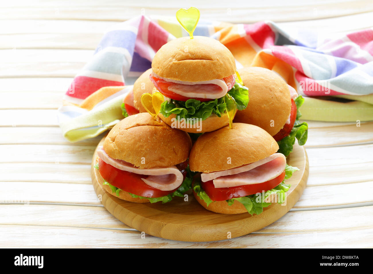 mini burgers with ham and vegetables - snacks for parties and picnics ...