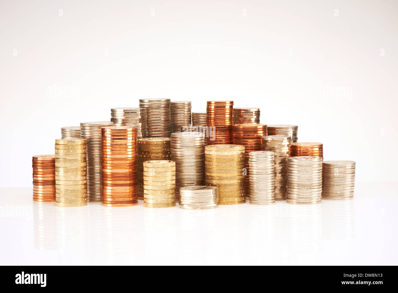 Reflecting coins hi-res stock photography and images - Alamy