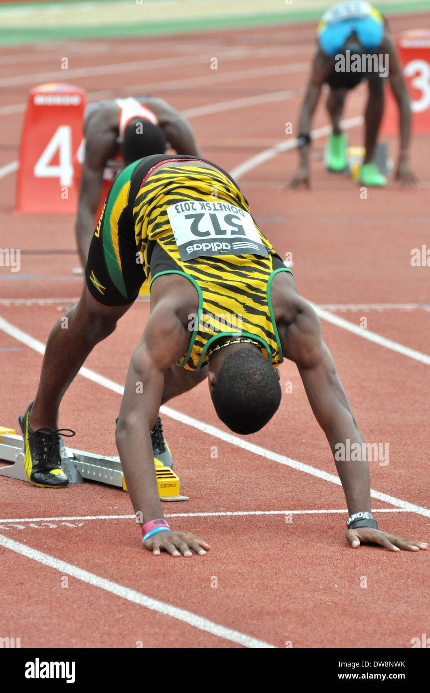200m sprinter olympics hi-res stock photography and images - Alamy