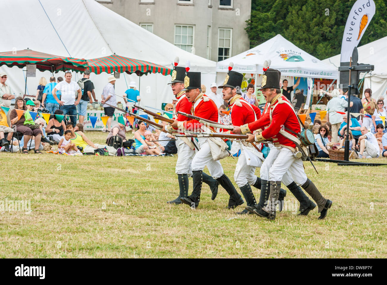 Reenactment of the british red coat hi-res stock photography and images ...