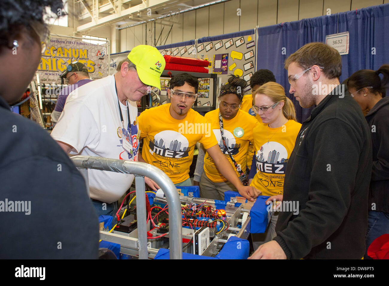 High School Students in Robotics Competition Stock Photo - Alamy
