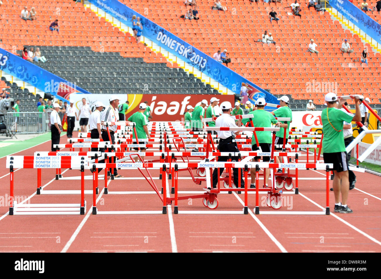 Steeplechase athletes hi-res stock photography and images - Alamy