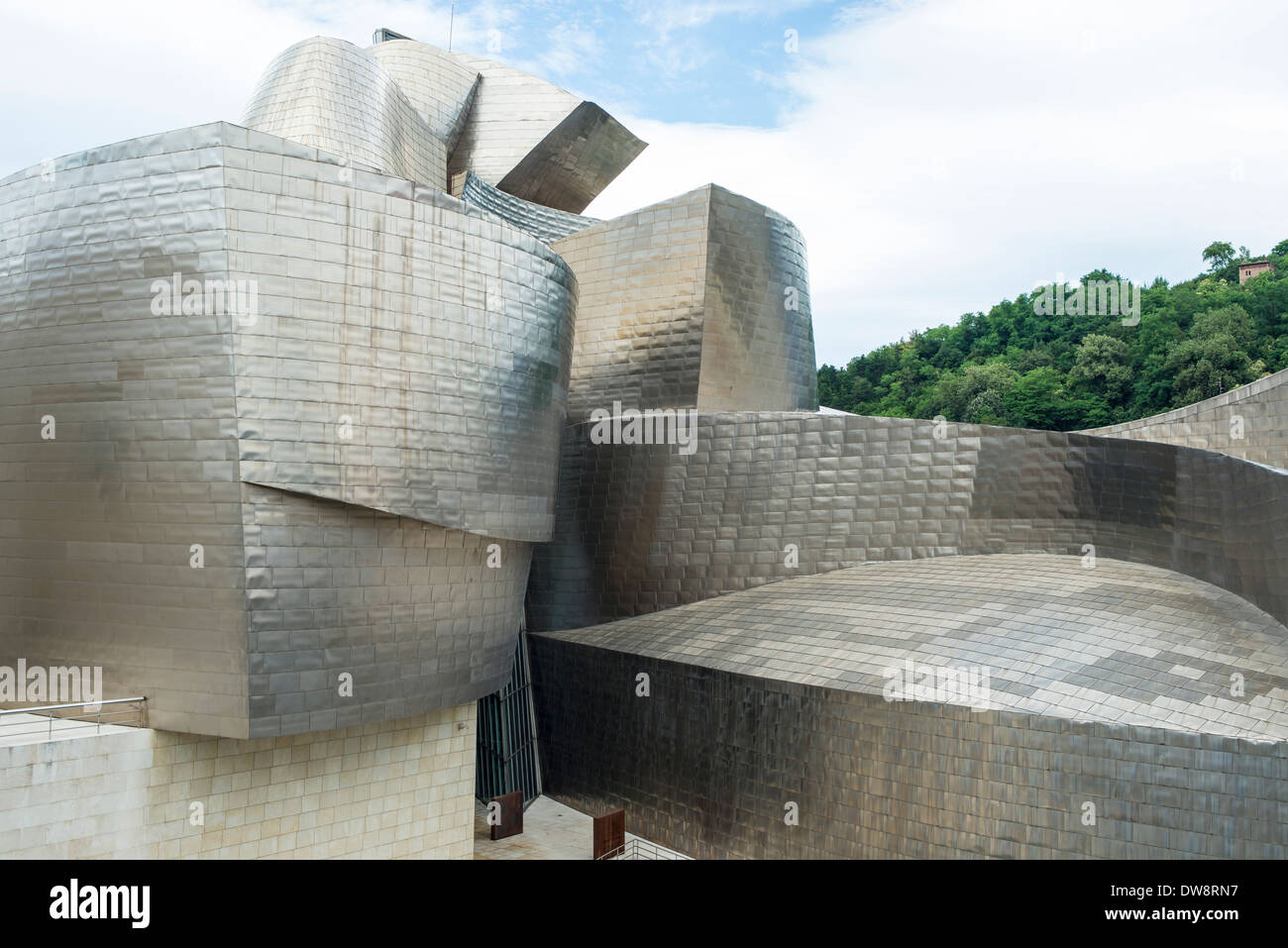 Exterior view of the Guggenheim Museum, Bilbao Stock Photo - Alamy
