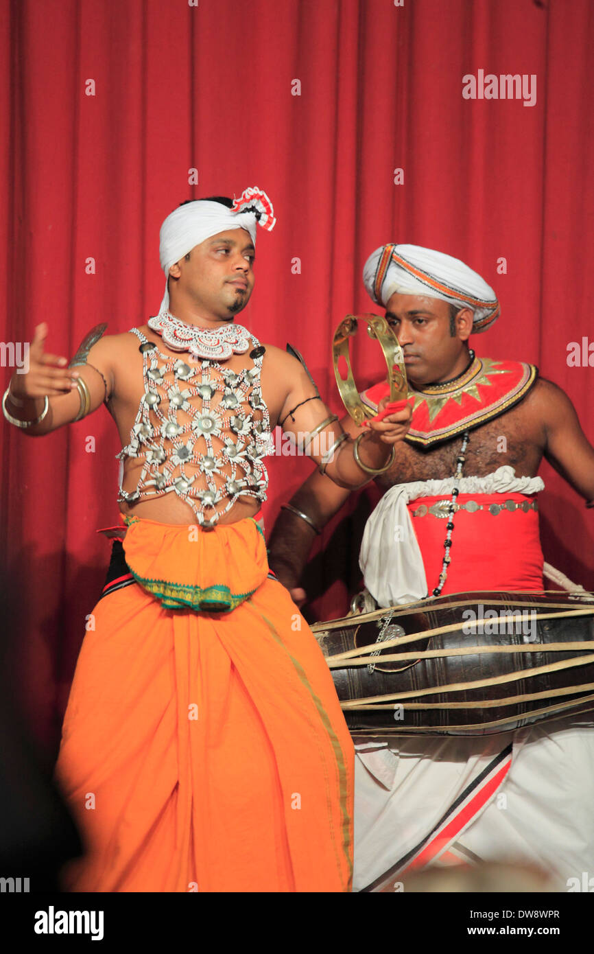 Kandyan dancer hi-res stock photography and images - Alamy