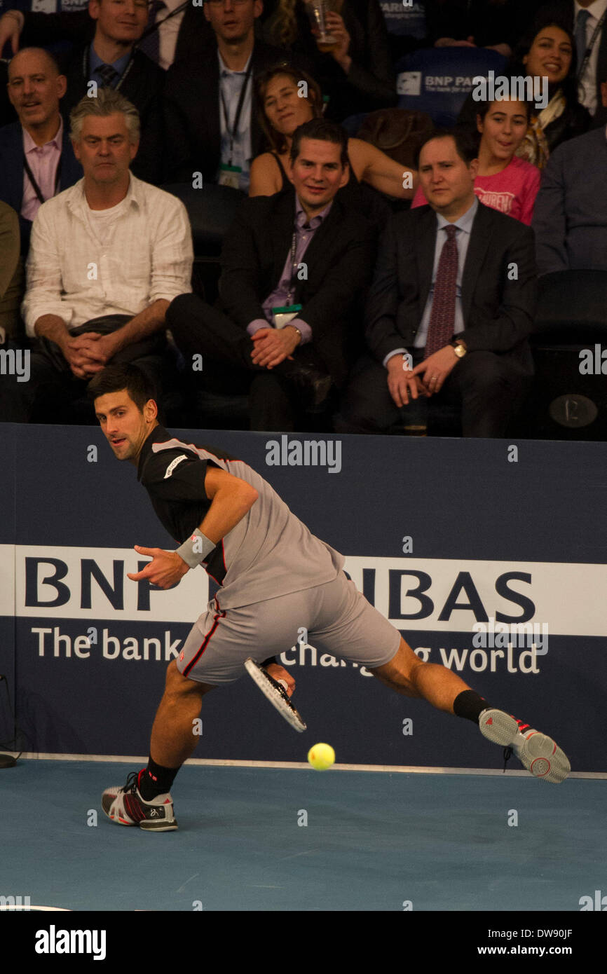 Novak djokovic return hi-res stock photography and images - Alamy