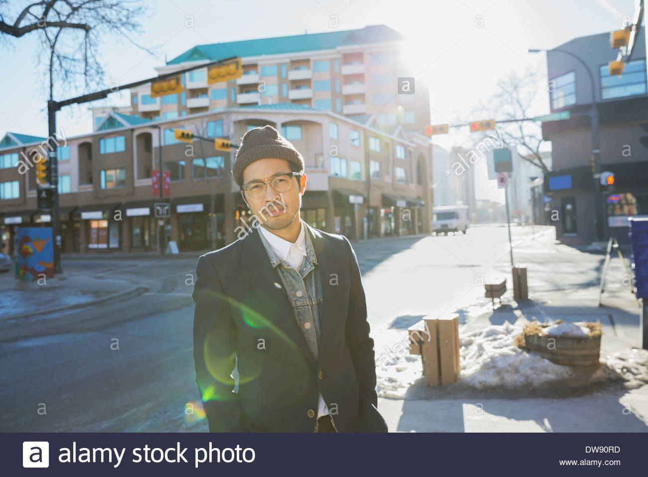 Man standing on the street hi-res stock photography and images - Alamy