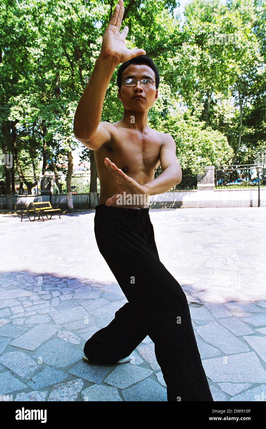 Tai Chi practice Stock Photo - Alamy