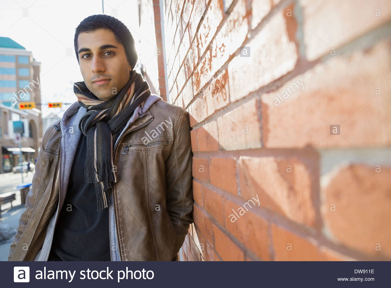 Leaning up against wall hi-res stock photography and images - Alamy