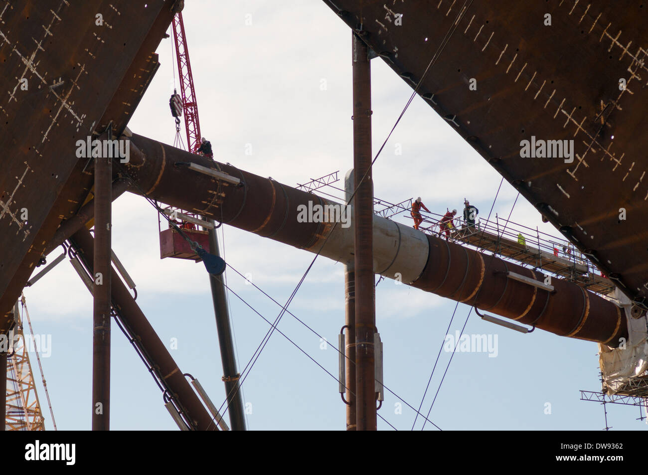 Oil rig construction yard hi-res stock photography and images - Alamy