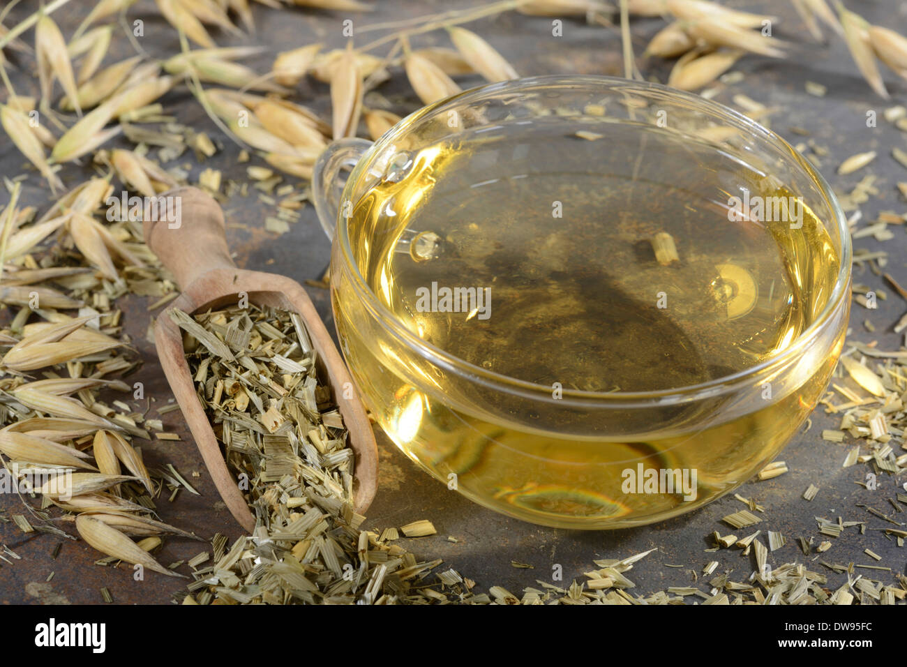 Oat straw tea hi-res stock photography and images - Alamy