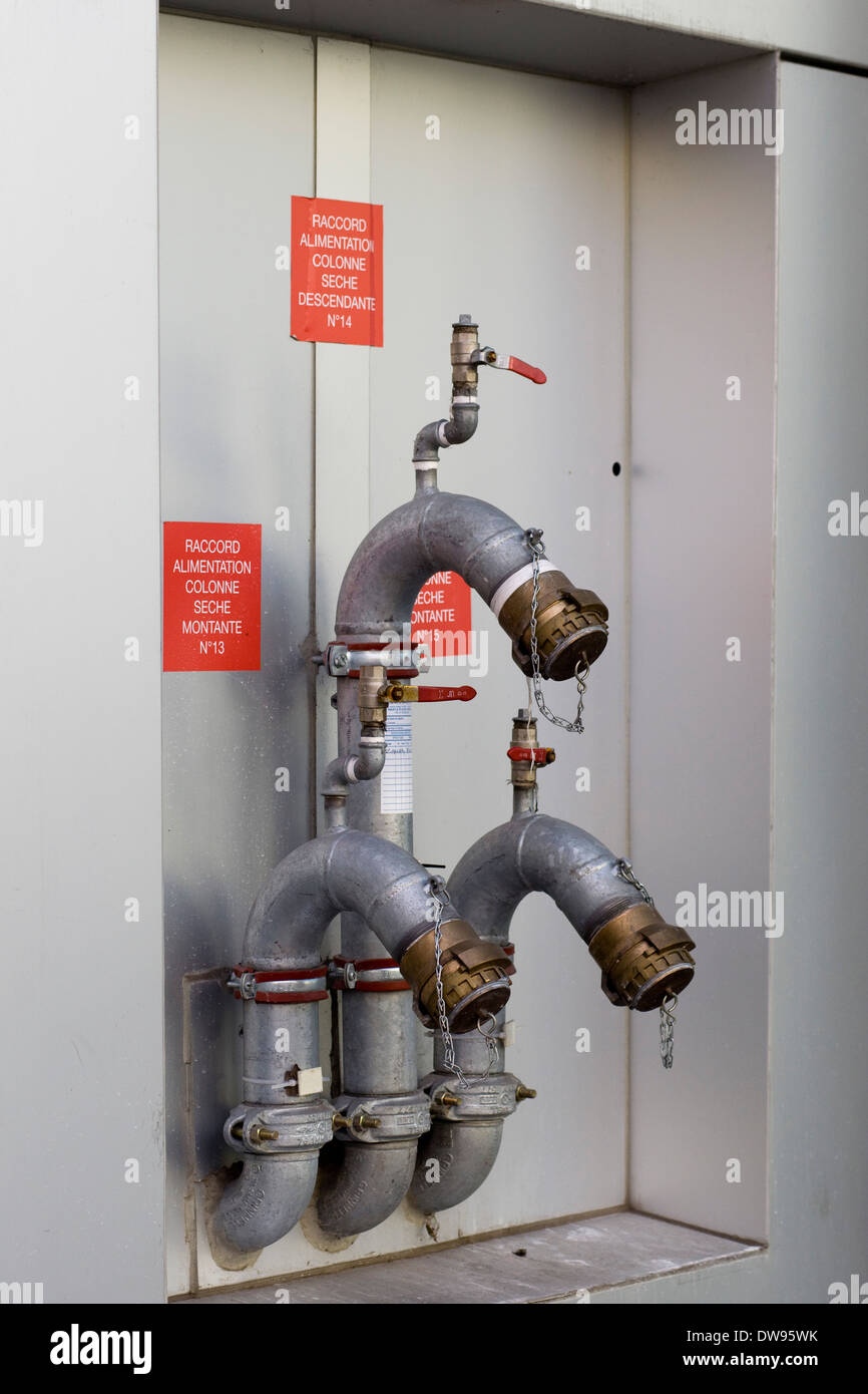 Fire hydrants attached to a building hi-res stock photography and ...