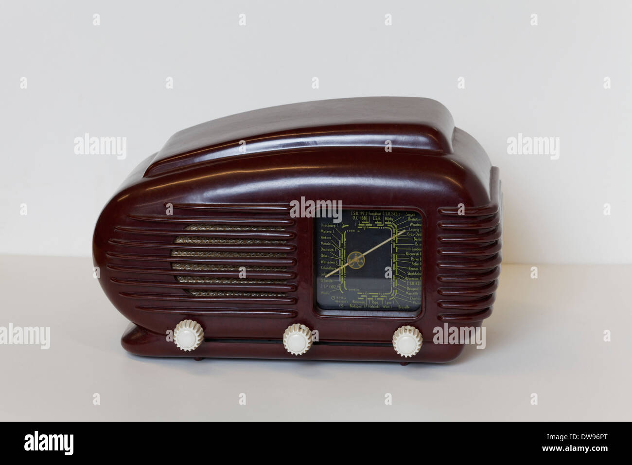 Tesla, model Talisman 308 U, Czech radio from 1948, Art Deco Bakelite ...