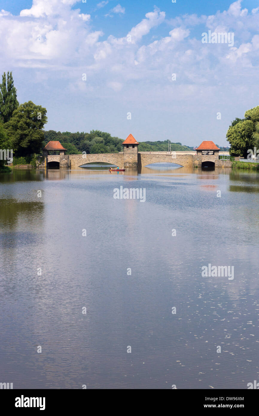 Elsterwehr Weir or Palmengartenwehr Weir, drum weir or gate weir ...