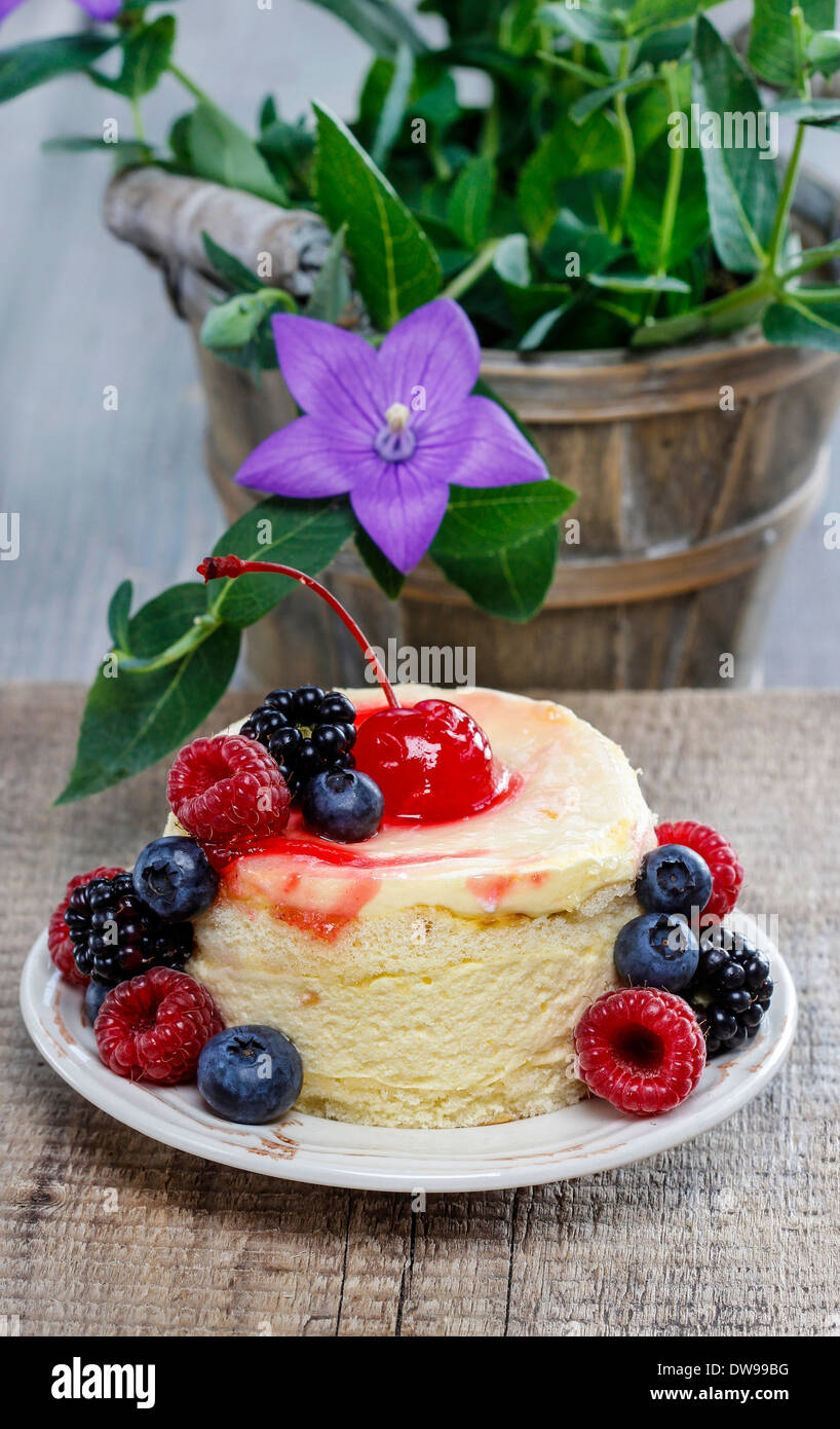 Fruitsround hi-res stock photography and images - Alamy