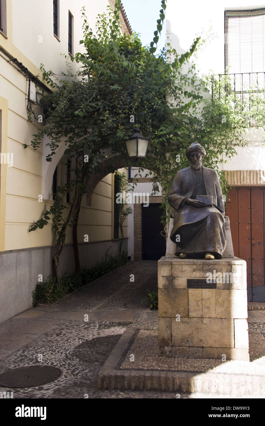 Ben Maimonides statue, Jewish quarter Cordoba Stock Photo - Alamy