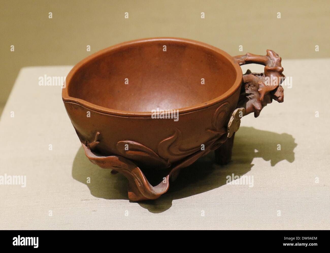 Suzhou. 4th Mar, 2014. Photo taken on March 4, 2014 shows a tea cup ...