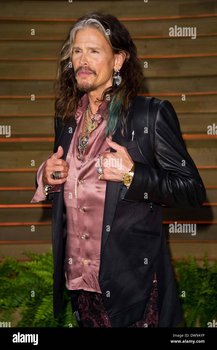 Singer steven tyler hi-res stock photography and images - Alamy