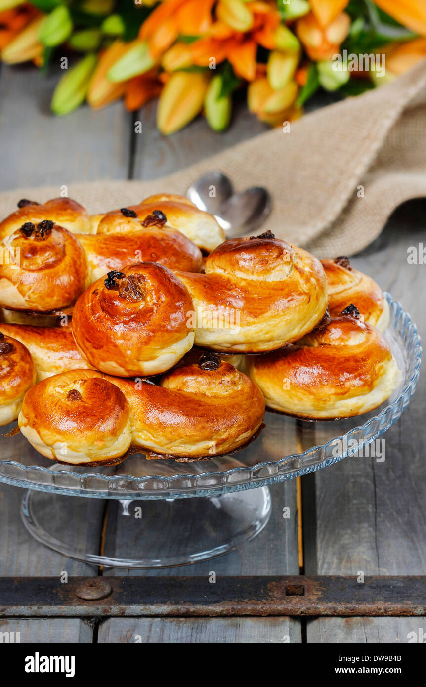 Swedish lussebulle hi-res stock photography and images - Alamy