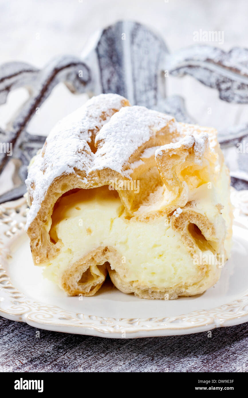 Cream puffCream puff Stock Photo - Alamy
