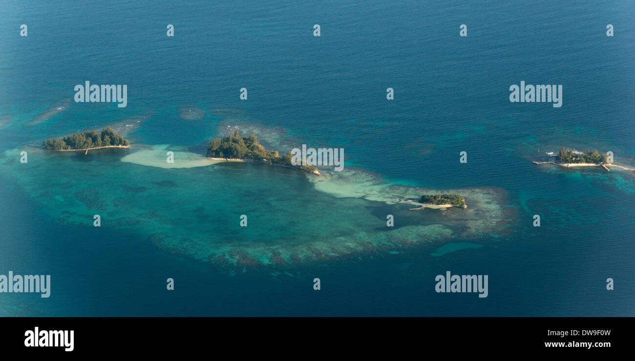 High angle view of an island Bay Islands Honduras Stock Photo - Alamy